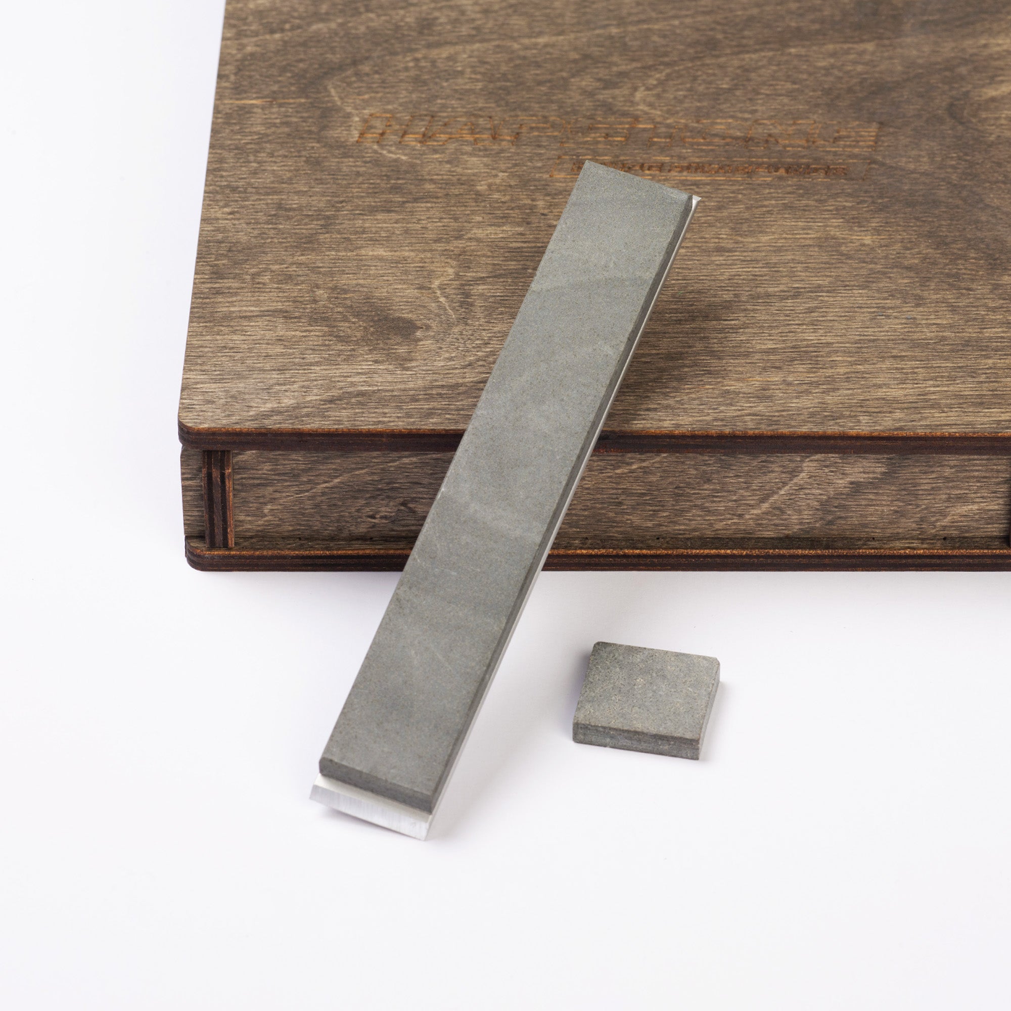 Tam O’Shanter Whetstone with Slurry Stone | Hapstone USA